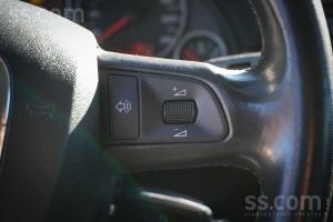 Grey Audi A4 2006 in Riga, with an engine capacity of 2.00 L and mileage of 377 thousand km for 1690 €, photo 9 on AUTOMOTO.COM.LV