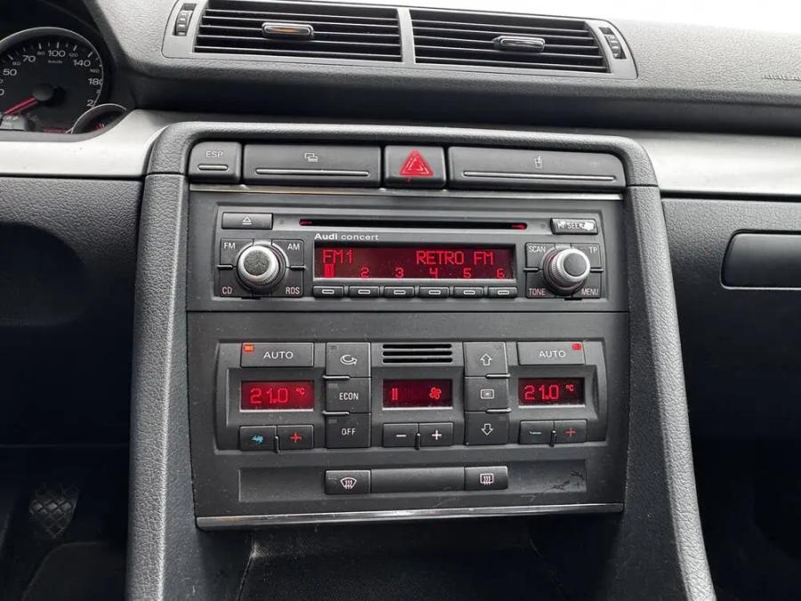 Pelēks Audi A4 2006 Daugavpils, ar dzinēja tilpumu 2.00 L un nobraukumu 281 tūkst. km par 4690 €, foto 14 vietnē AUTOMOTO.COM.LV