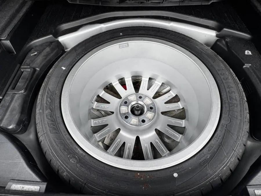 Pelēks Audi A4 2006 Daugavpils, ar dzinēja tilpumu 2.00 L un nobraukumu 281 tūkst. km par 4690 €, foto 26 vietnē AUTOMOTO.COM.LV