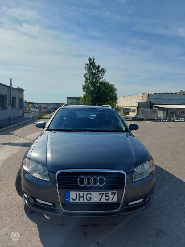 Pelēks Audi A4 2006 Kauņa, ar dzinēja tilpumu 1.99 L un nobraukumu 305 tūkst. km par 2800 €, foto 2 vietnē AUTOMOTO.COM.LV