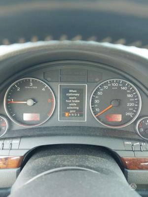 Grey Audi A4 2006 in Kaunas, with an engine capacity of 1.99 L and mileage of 305 thousand km for 2800 €, photo 15 on AUTOMOTO.COM.LV
