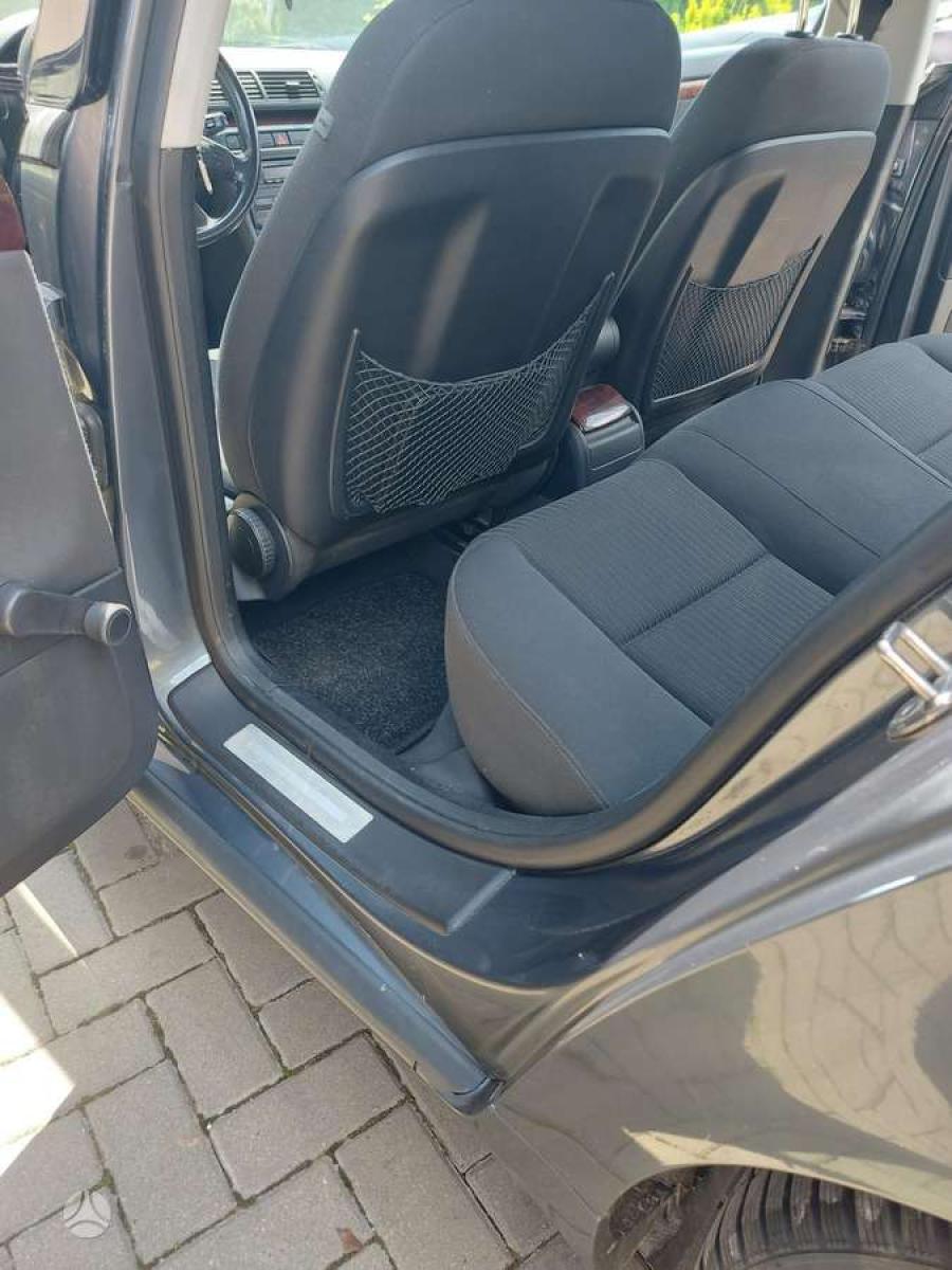 Grey Audi A4 2006 in Kaunas, with an engine capacity of 1.99 L and mileage of 305 thousand km for 2800 €, photo 19 on AUTOMOTO.COM.LV
