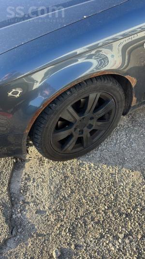 Pelēks Audi A4 2006 Rīga, ar dzinēja tilpumu 2.00 L un nobraukumu 290 tūkst. km par 2100 €, foto 3 vietnē AUTOMOTO.COM.LV
