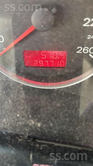 Pelēks Audi A4 2006 Rīga, ar dzinēja tilpumu 2.00 L un nobraukumu 290 tūkst. km par 2100 €, foto 7 vietnē AUTOMOTO.COM.LV