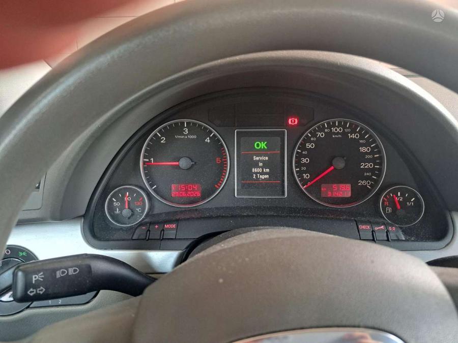 Grey Audi A4 2006 in Vilnius, with an engine capacity of 1.97 L and mileage of 314 thousand km for 2600 €, photo 15 on AUTOMOTO.COM.LV