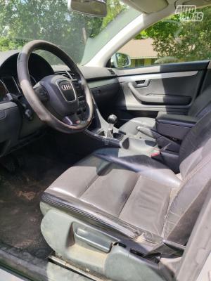 Grey Audi A4 2006 in Ignalina, with an engine capacity of 3.00 L and mileage of 300 thousand km for 1600 €, photo 12 on AUTOMOTO.COM.LV