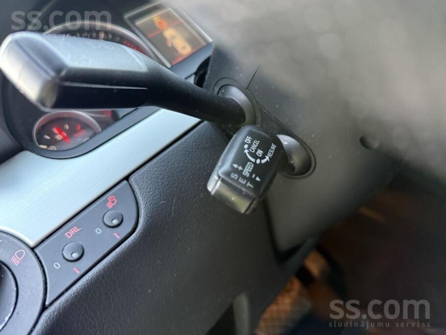 Серый Ауди А4 2006 в Добеле, объемом двигателя 3.00 л и пробегом 368 тыс. км за 2600 €, фото 14 на AUTOMOTO.COM.LV