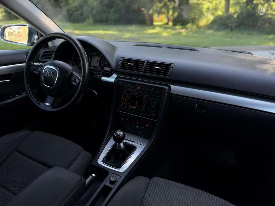 Grey Audi A4 2006 in Rokiskis, with an engine capacity of 1.97 L and mileage of 430 thousand km for 1650 €, photo 15 on AUTOMOTO.COM.LV