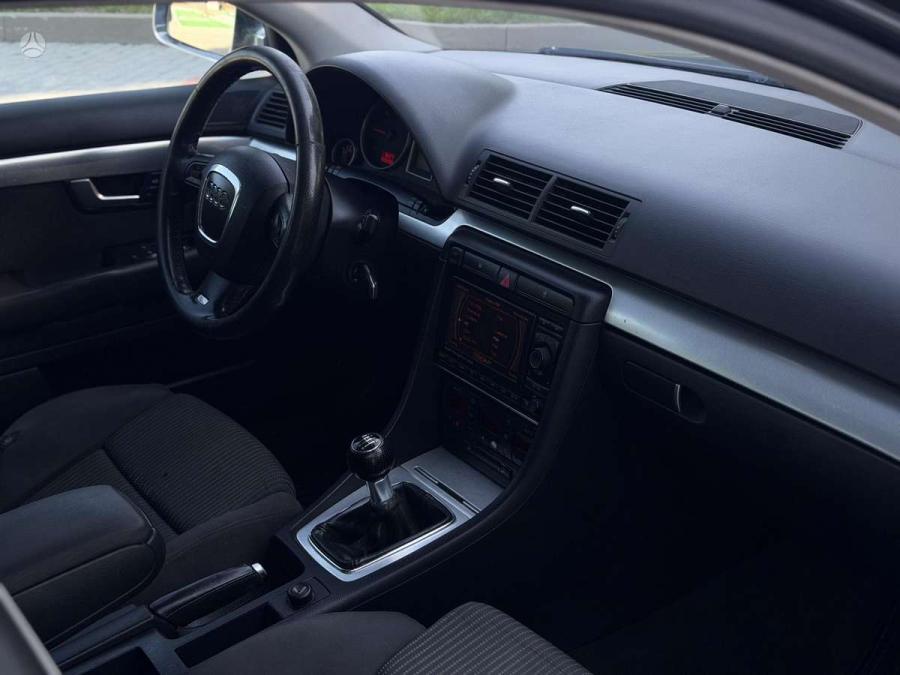 Grey Audi A4 2006 in Rokiskis, with an engine capacity of 1.97 L and mileage of 430 thousand km for 1650 €, photo 17 on AUTOMOTO.COM.LV