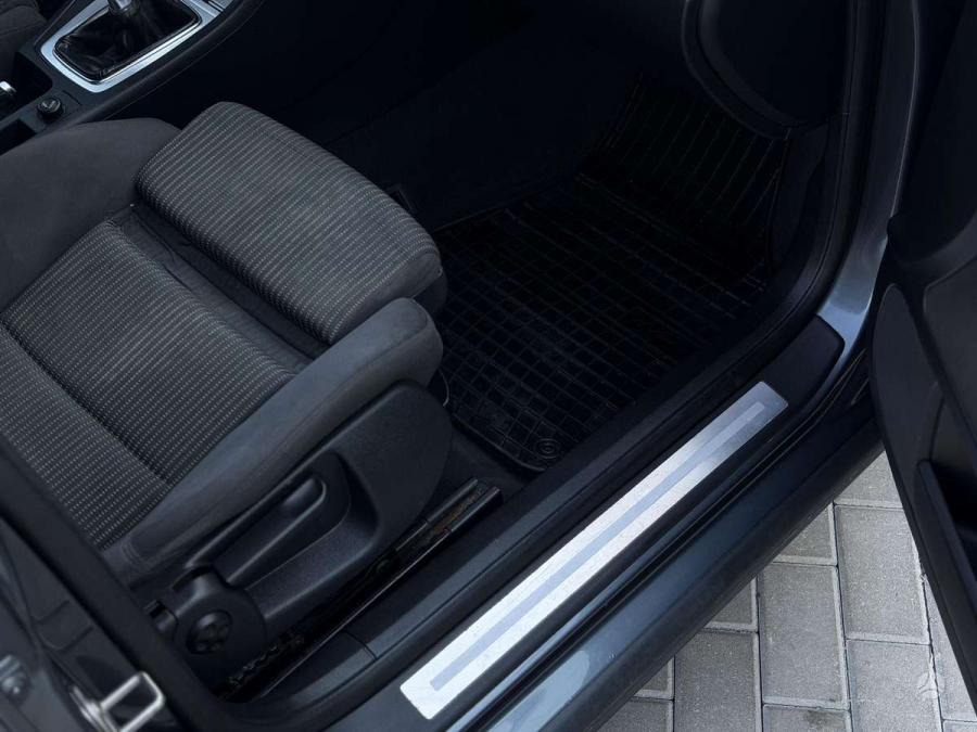 Grey Audi A4 2006 in Rokiskis, with an engine capacity of 1.97 L and mileage of 430 thousand km for 1650 €, photo 21 on AUTOMOTO.COM.LV