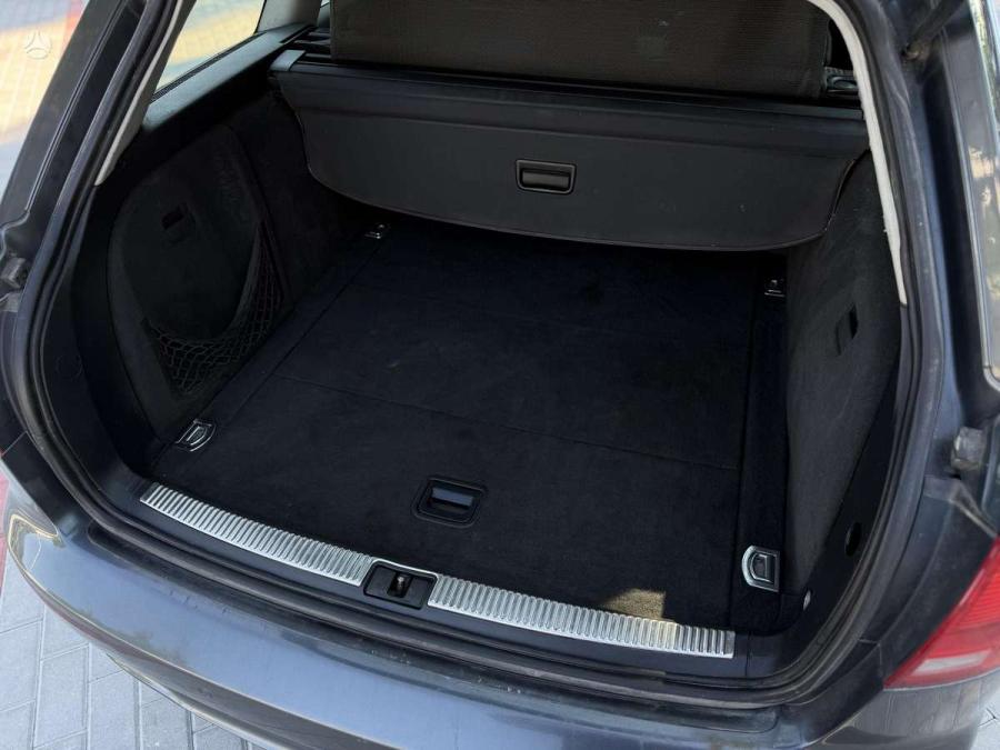 Grey Audi A4 2006 in Rokiskis, with an engine capacity of 1.97 L and mileage of 430 thousand km for 1650 €, photo 30 on AUTOMOTO.COM.LV