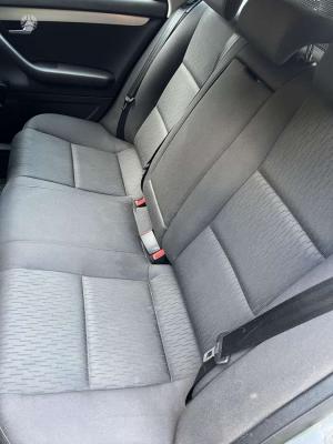 Pelēks Audi A4 2006 Kazlų Rūda, ar dzinēja tilpumu 1.97 L un nobraukumu 292 tūkst. km par 2500 €, foto 9 vietnē AUTOMOTO.COM.LV