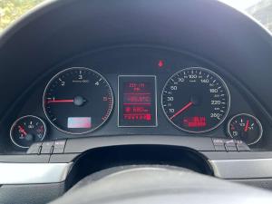 Pelēks Audi A4 2006 Kazlų Rūda, ar dzinēja tilpumu 1.97 L un nobraukumu 292 tūkst. km par 2500 €, foto 14 vietnē AUTOMOTO.COM.LV