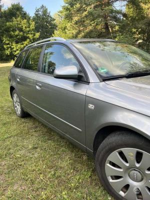 Pelēks Audi A4 2006 Kazlų Rūda, ar dzinēja tilpumu 1.97 L un nobraukumu 292 tūkst. km par 2500 €, foto 17 vietnē AUTOMOTO.COM.LV
