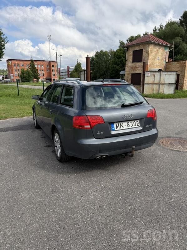 Grey Audi A4 2006 in Riga, with an engine capacity of 2.00 L and mileage of 306 thousand km for 1600 €, photo 3 on AUTOMOTO.COM.LV