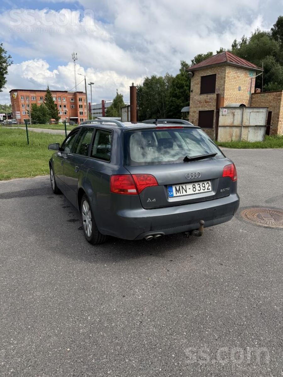 Grey Audi A4 2006 in Riga, with an engine capacity of 2.00 L and mileage of 306 thousand km for 1600 €, photo 4 on AUTOMOTO.COM.LV
