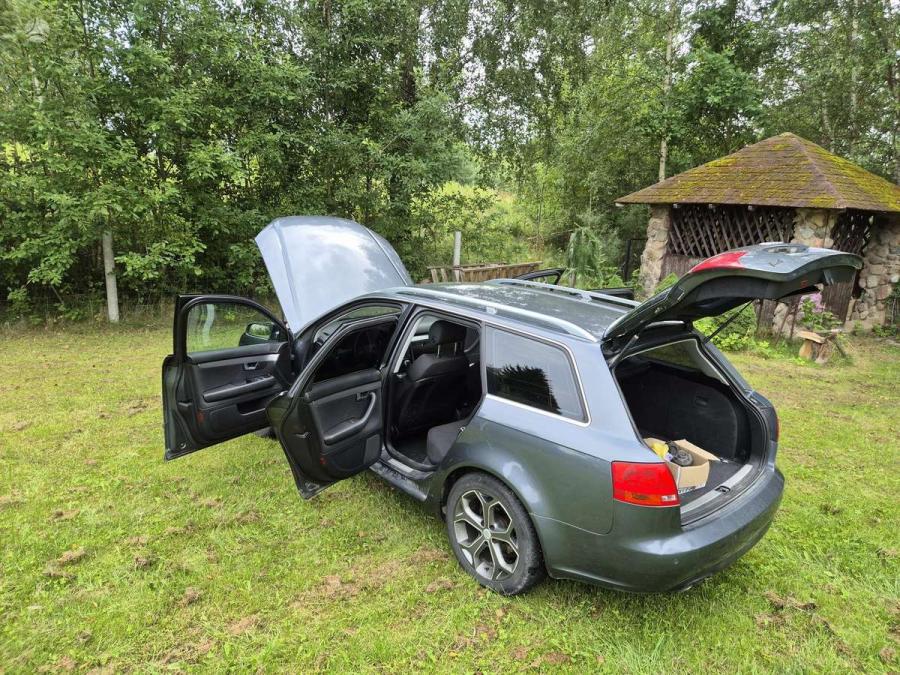 Grey Audi A4 2006 in Vilnius, with an engine capacity of 2.00 L and mileage of 316 thousand km for 2148 €, photo 12 on AUTOMOTO.COM.LV