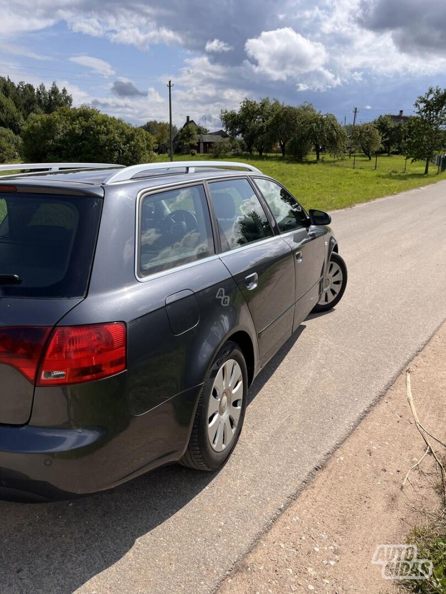 Pelēks Audi A4 2006 Viļņa, ar dzinēja tilpumu 2.00 L un nobraukumu 357 tūkst. km par 2000 €, foto 8 vietnē AUTOMOTO.COM.LV