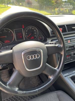 Pelēks Audi A4 2006 Viļņa, ar dzinēja tilpumu 2.00 L un nobraukumu 357 tūkst. km par 2000 €, foto 12 vietnē AUTOMOTO.COM.LV