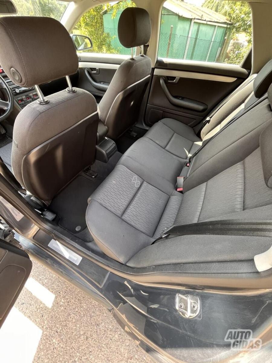 Pelēks Audi A4 2006 Viļņa, ar dzinēja tilpumu 2.00 L un nobraukumu 357 tūkst. km par 2000 €, foto 14 vietnē AUTOMOTO.COM.LV