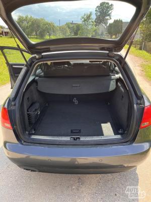 Pelēks Audi A4 2006 Viļņa, ar dzinēja tilpumu 2.00 L un nobraukumu 357 tūkst. km par 2000 €, foto 17 vietnē AUTOMOTO.COM.LV