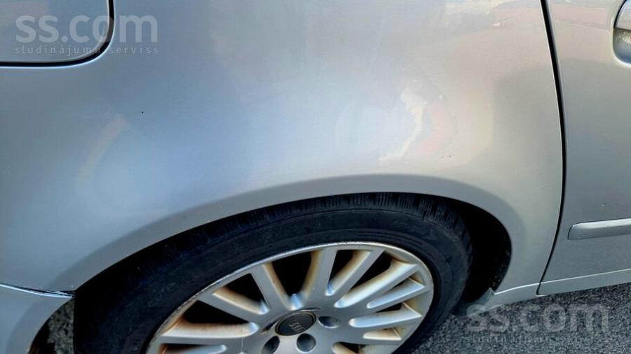 Pelēks Audi A4 2006 Cēsis, ar dzinēja tilpumu 2.00 L un nobraukumu 325 tūkst. km par 2500 €, foto 30 vietnē AUTOMOTO.COM.LV