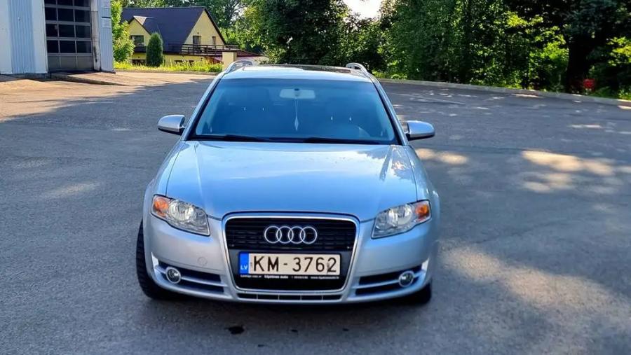 Grey Audi A4 2006 in Cesis, with an engine capacity of 2.00 L and mileage of 325 thousand km for 2500 €, photo 3 on AUTOMOTO.COM.LV