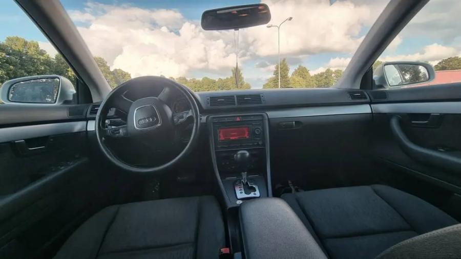 Grey Audi A4 2006 in Cesis, with an engine capacity of 2.00 L and mileage of 325 thousand km for 2500 €, photo 19 on AUTOMOTO.COM.LV