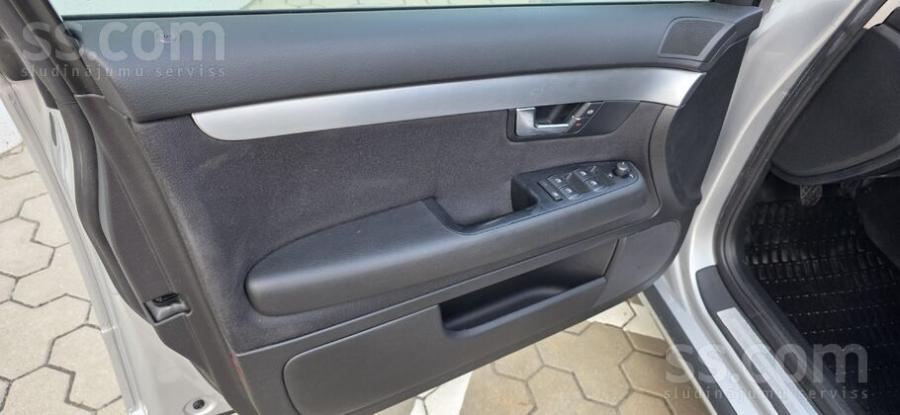 Pelēks Audi A4 2006 Rīga, ar dzinēja tilpumu 2.00 L un nobraukumu 261 tūkst. km par 3550 €, foto 19 vietnē AUTOMOTO.COM.LV
