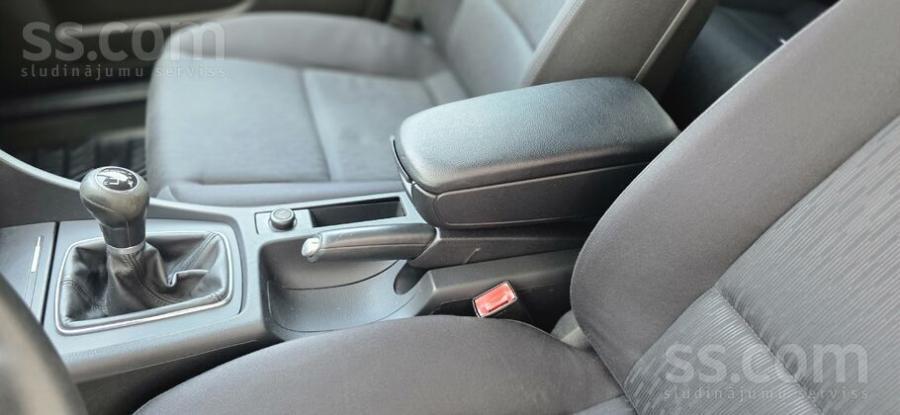 Pelēks Audi A4 2006 Rīga, ar dzinēja tilpumu 2.00 L un nobraukumu 261 tūkst. km par 3550 €, foto 22 vietnē AUTOMOTO.COM.LV