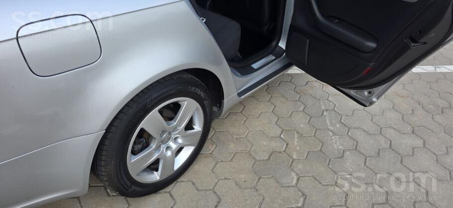Pelēks Audi A4 2006 Rīga, ar dzinēja tilpumu 2.00 L un nobraukumu 261 tūkst. km par 3550 €, foto 29 vietnē AUTOMOTO.COM.LV