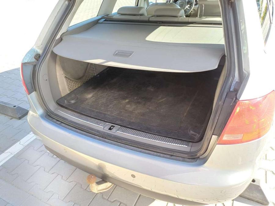 Grey Audi A4 2006 in Vilnius, with an engine capacity of 1.99 L and mileage of 358 thousand km for 1350 €, photo 13 on AUTOMOTO.COM.LV