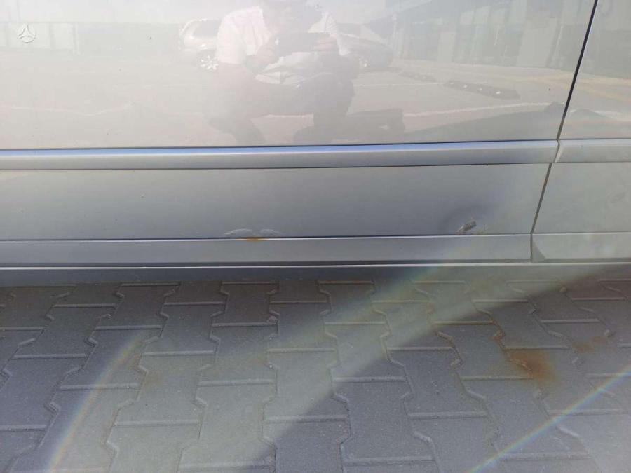 Grey Audi A4 2006 in Vilnius, with an engine capacity of 1.99 L and mileage of 358 thousand km for 1350 €, photo 15 on AUTOMOTO.COM.LV