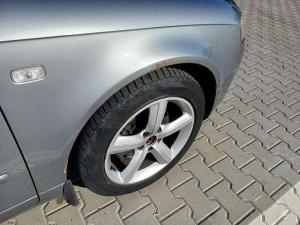 Grey Audi A4 2006 in Vilnius, with an engine capacity of 1.99 L and mileage of 358 thousand km for 1350 €, photo 20 on AUTOMOTO.COM.LV