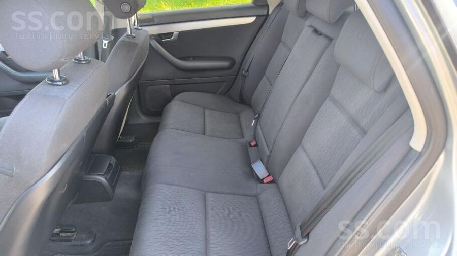 Pelēks Audi A4 2006 Rēzekne, ar dzinēja tilpumu 3.00 L un nobraukumu 398 tūkst. km par 2600 €, foto 10 vietnē AUTOMOTO.COM.LV