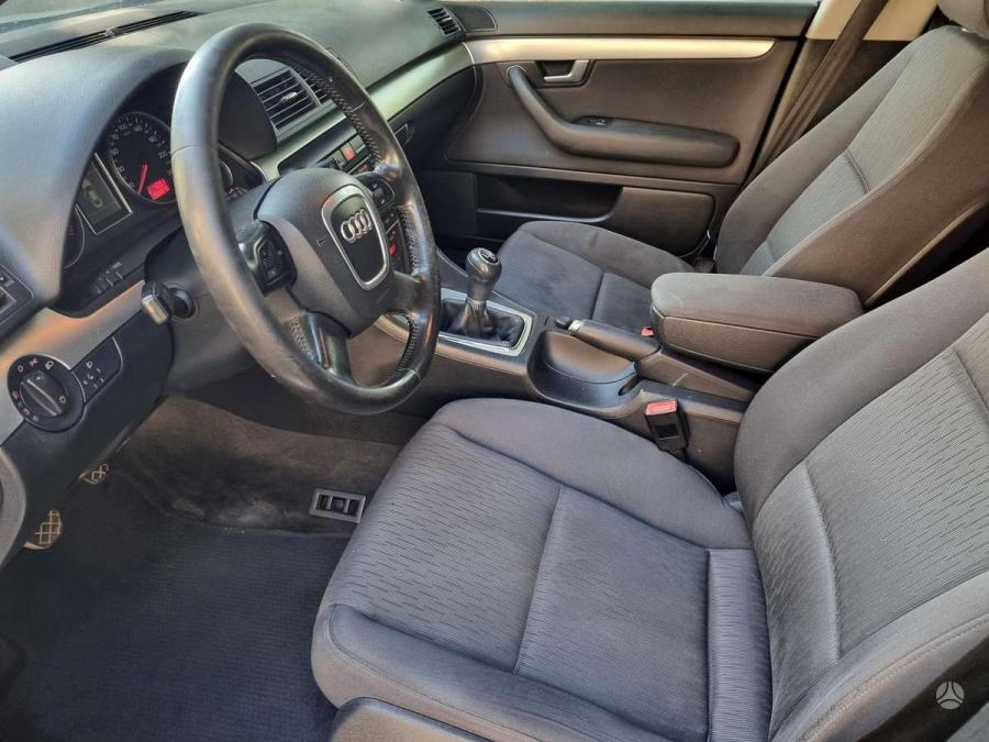 Grey Audi A4 2006 in Jonava, with an engine capacity of 1.97 L and mileage of 430 thousand km for 2000 €, photo 20 on AUTOMOTO.COM.LV