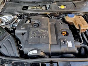 Grey Audi A4 2006 in Jonava, with an engine capacity of 1.97 L and mileage of 430 thousand km for 2000 €, photo 24 on AUTOMOTO.COM.LV