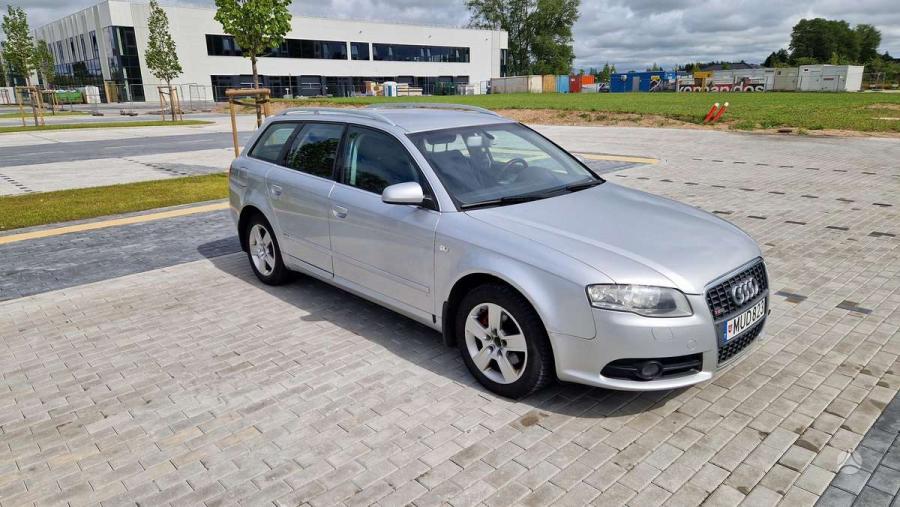 Grey Audi A4 2006 in Klaipeda, with an engine capacity of 1.97 L and mileage of 357 thousand km for 2895 €, photo 3 on AUTOMOTO.COM.LV