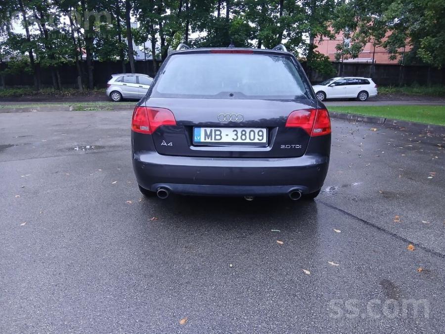 Pelēks Audi A4 2006 Rīga, ar dzinēja tilpumu 2.00 L un nobraukumu 326 tūkst. km par 2800 €, foto 5 vietnē AUTOMOTO.COM.LV
