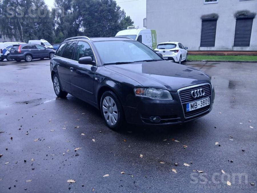 Pelēks Audi A4 2006 Rīga, ar dzinēja tilpumu 2.00 L un nobraukumu 326 tūkst. km par 2800 €, foto 8 vietnē AUTOMOTO.COM.LV