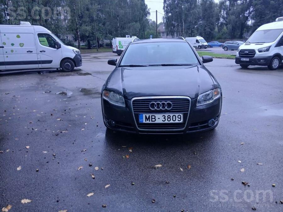 Pelēks Audi A4 2006 Rīga, ar dzinēja tilpumu 2.00 L un nobraukumu 326 tūkst. km par 2800 €, foto 9 vietnē AUTOMOTO.COM.LV