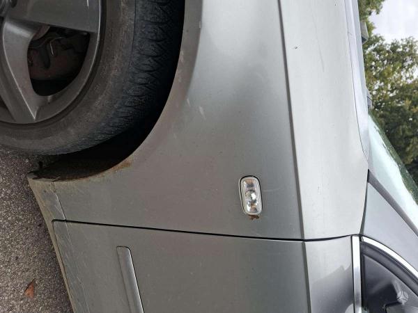 Pelēks Audi A4 2006 Trakai, ar dzinēja tilpumu 1.97 L un nobraukumu 356 tūkst. km par 2800 €, foto 9 vietnē AUTOMOTO.COM.LV