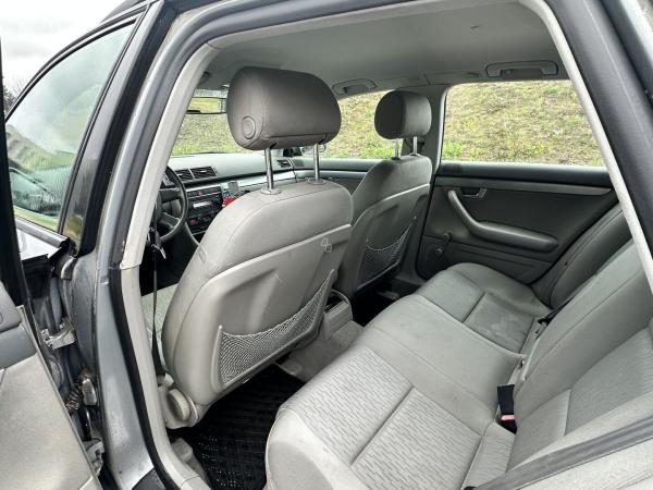 Pelēks Audi A4 2006 Viļņa, ar dzinēja tilpumu 2.00 L un nobraukumu 320 tūkst. km par 1100 €, foto 9 vietnē AUTOMOTO.COM.LV