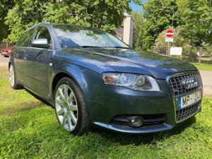 Pelēks Audi A4 2006 Rīga, ar dzinēja tilpumu 3.00 L un nobraukumu 338 tūkst. km par 3650 €, foto 3 vietnē AUTOMOTO.COM.LV