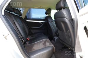 Grey Audi A4 2006 in Tukums, with an engine capacity of 2.00 L and mileage of 382 thousand km for 2200 €, photo 12 on AUTOMOTO.COM.LV