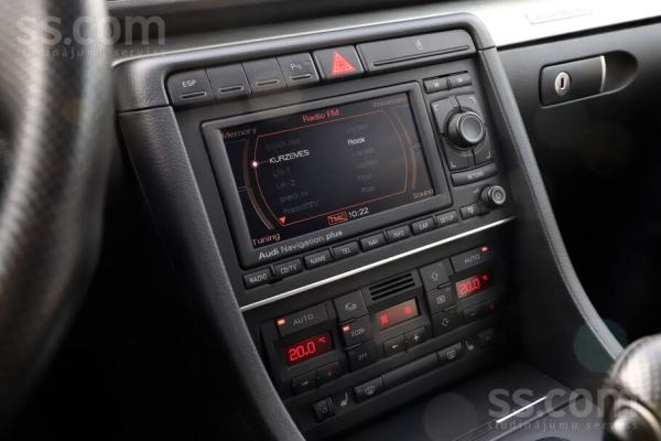 Pelēks Audi A4 2006 Tukums, ar dzinēja tilpumu 3.00 L un nobraukumu 336 tūkst. km par 4290 €, foto 8 vietnē AUTOMOTO.COM.LV