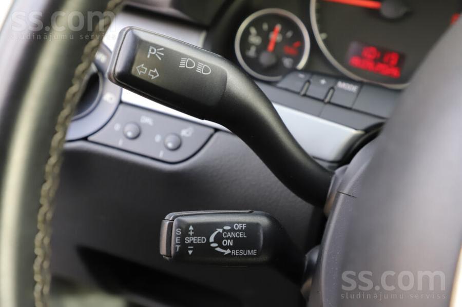 Grey Audi A4 2006 in Tukums, with an engine capacity of 3.00 L and mileage of 336 thousand km for 4290 €, photo 10 on AUTOMOTO.COM.LV