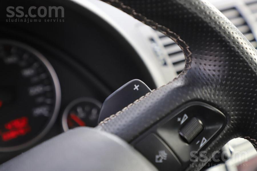 Grey Audi A4 2006 in Tukums, with an engine capacity of 3.00 L and mileage of 336 thousand km for 4290 €, photo 12 on AUTOMOTO.COM.LV