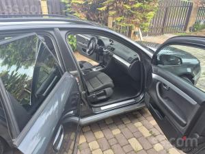 Grey Audi A4 2006 in Riga, with an engine capacity of 2.00 L and mileage of 254 thousand km for 2400 €, photo 4 on AUTOMOTO.COM.LV