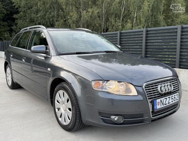 Audi A4 2006 in Vilnius on AUTOMOTO.COM.LV Grey Audi A4 2006 in Vilnius, with an engine capacity of 2.00 L and mileage of 356 thousand km for 2800 €, photo 4 on AUTOMOTO.COM.LV